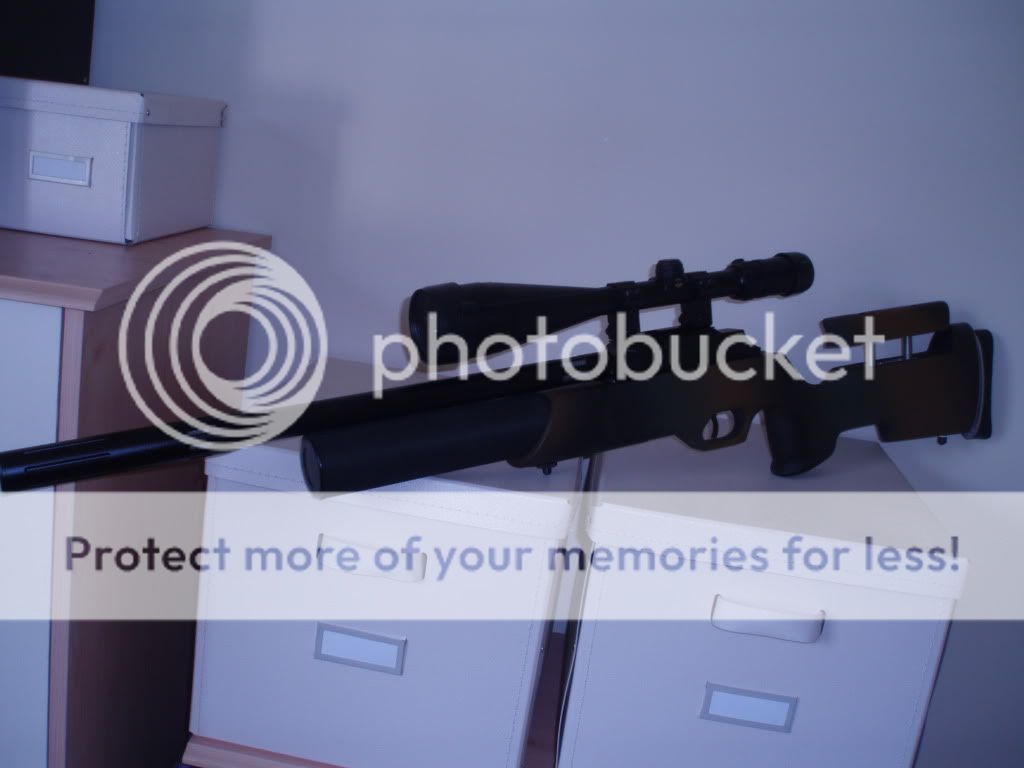 Huggett silencer and shroud