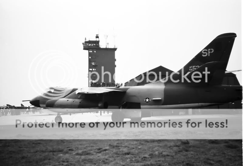 Bitburg EB-66s (plus two others...) - UK Airshow Review Forums